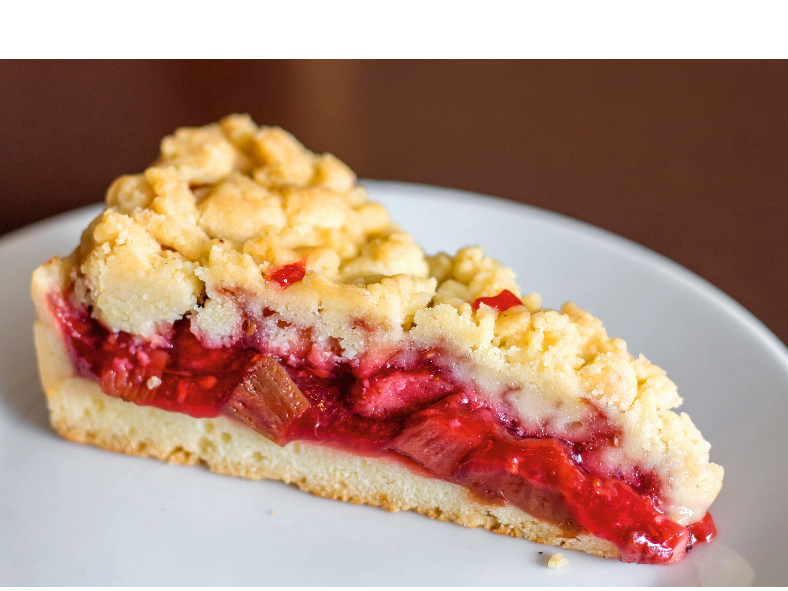 Pavasara recepte: Rabarberu plātsmaize