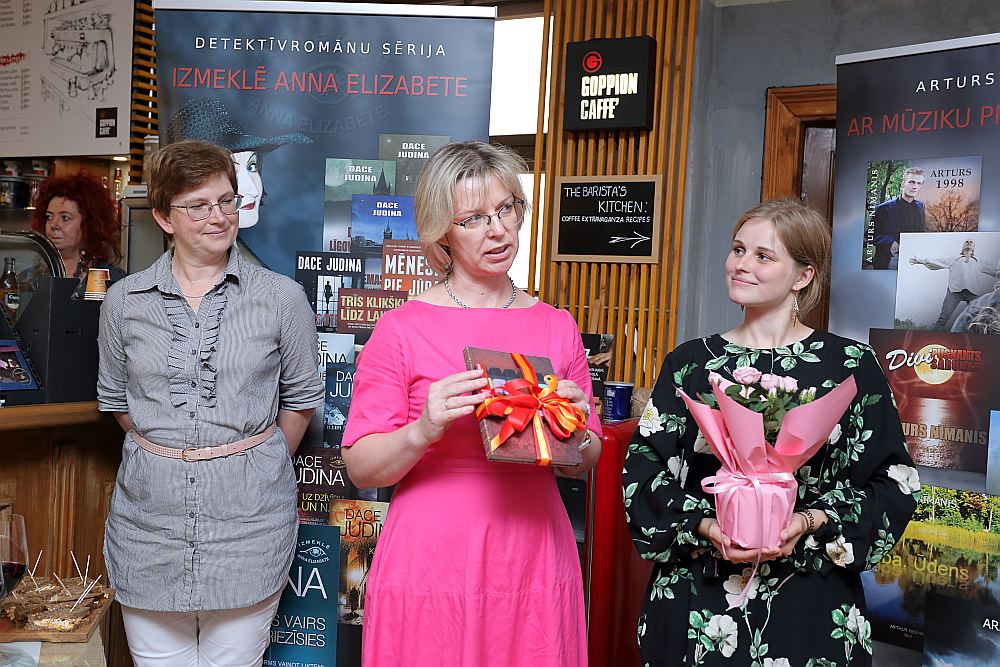 Klajā nāk populārās rakstnieces Daces Judinas jaunais romāns